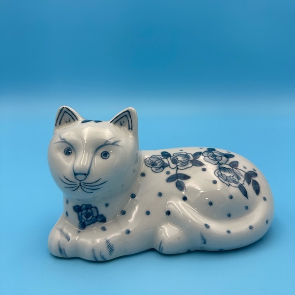 Accents | Vintage Large White Blue Cat Statue Hand Painted Ceramic ...